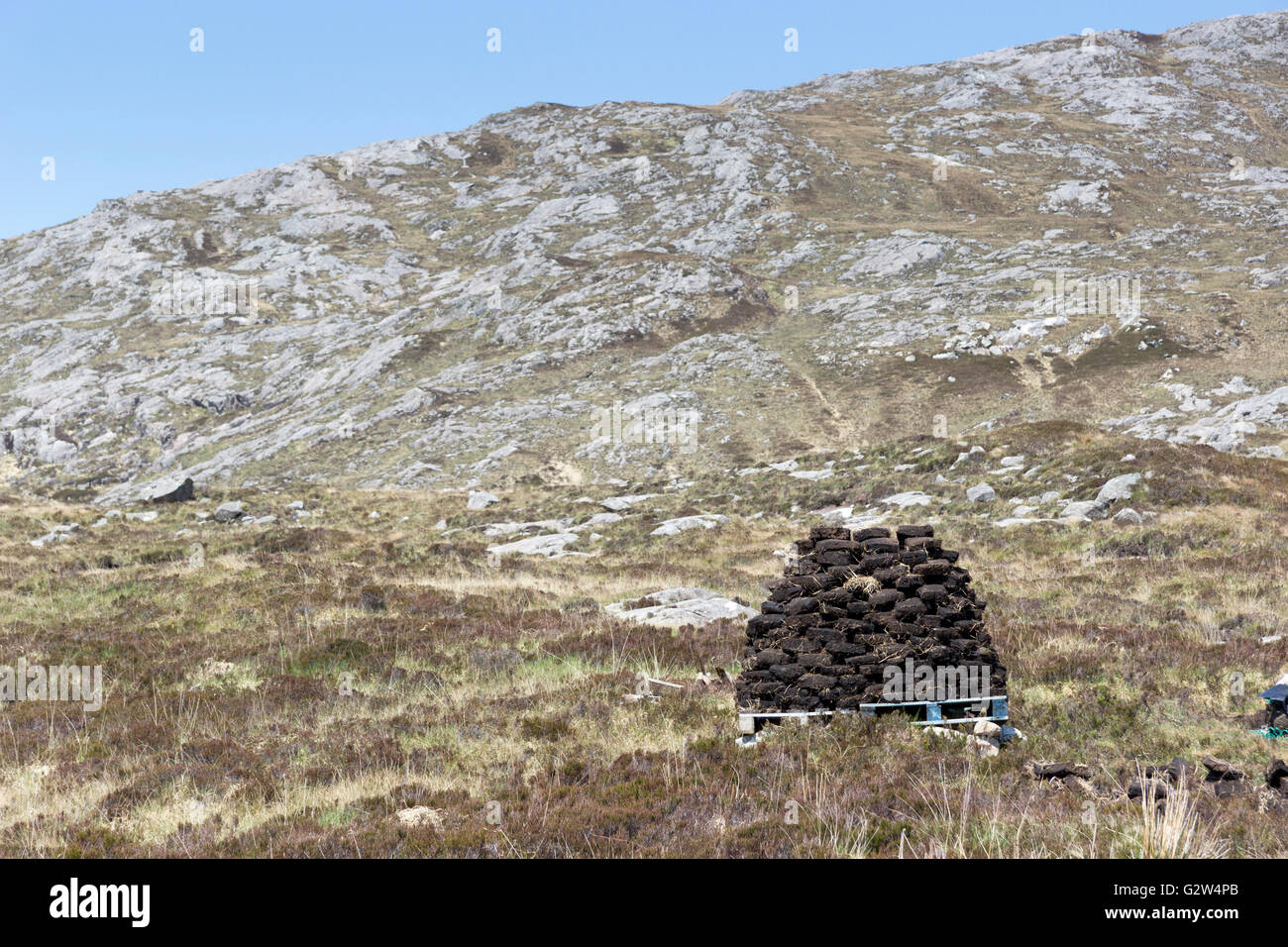 Stack of peat scotland hi-res stock photography and images - Alamy