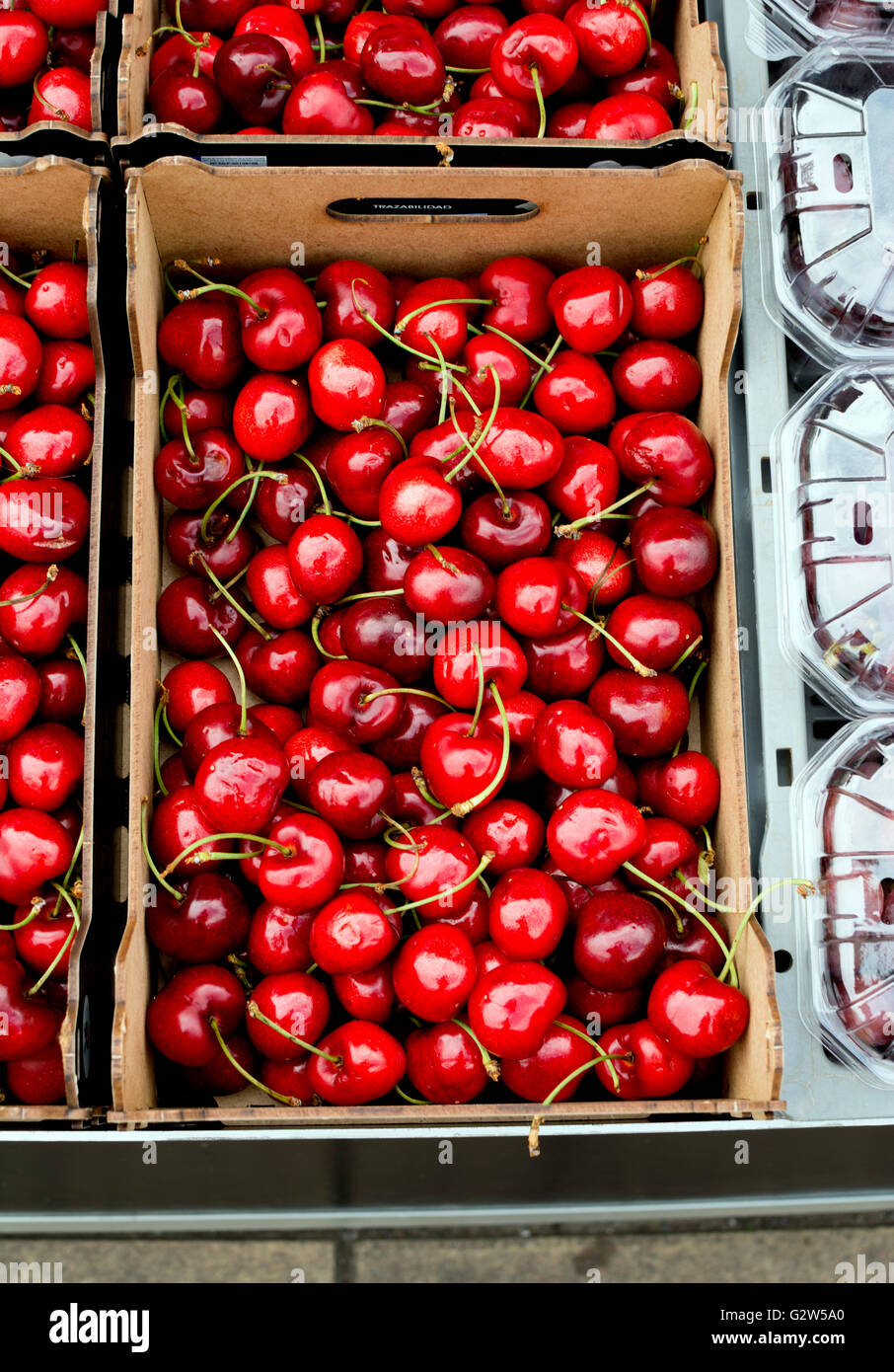 A greengrocers shop hi-res stock photography and images - Alamy