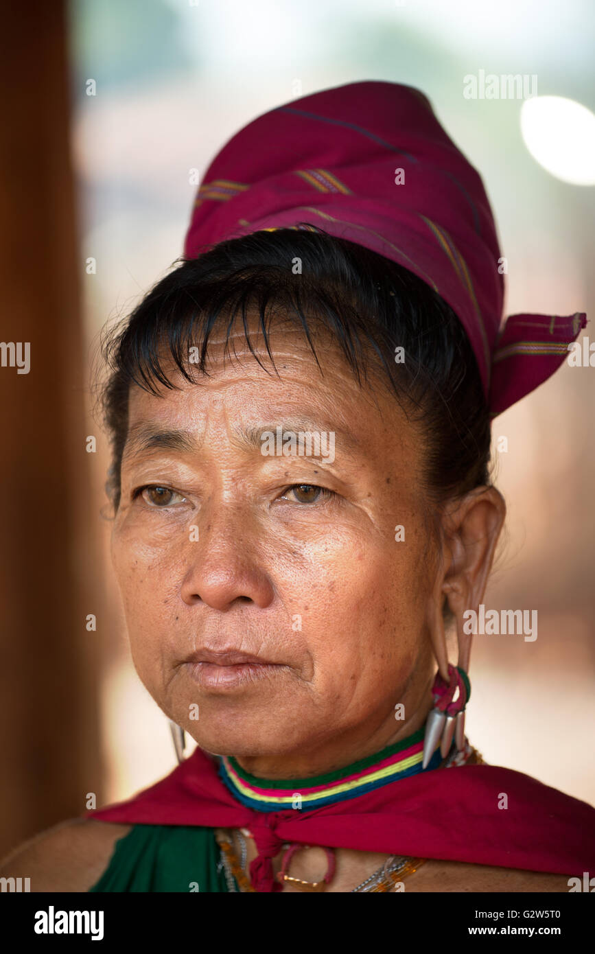 Woman necklace mature dress hi-res stock photography and images - Alamy