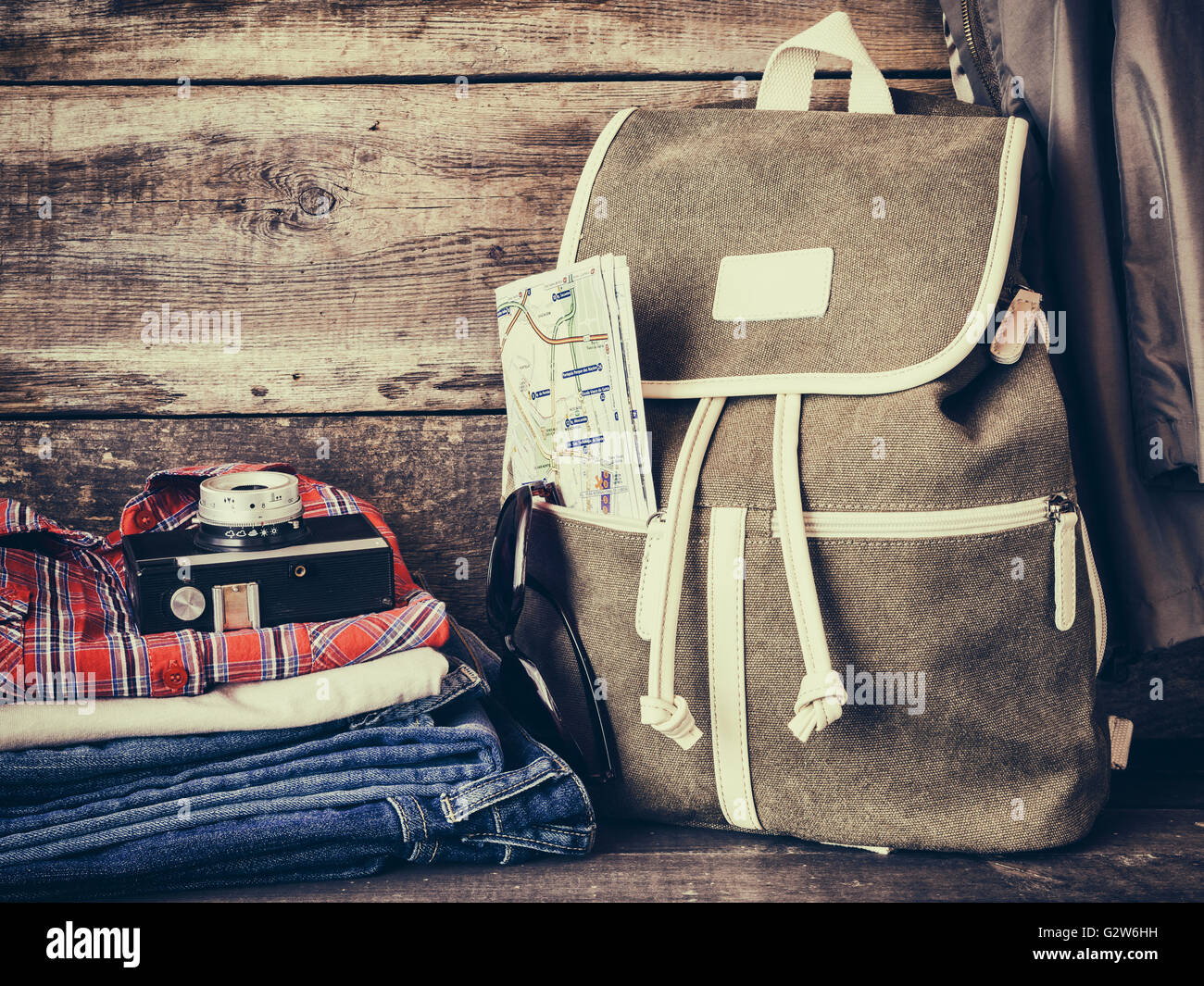 Analog map hi-res stock photography and images - Alamy