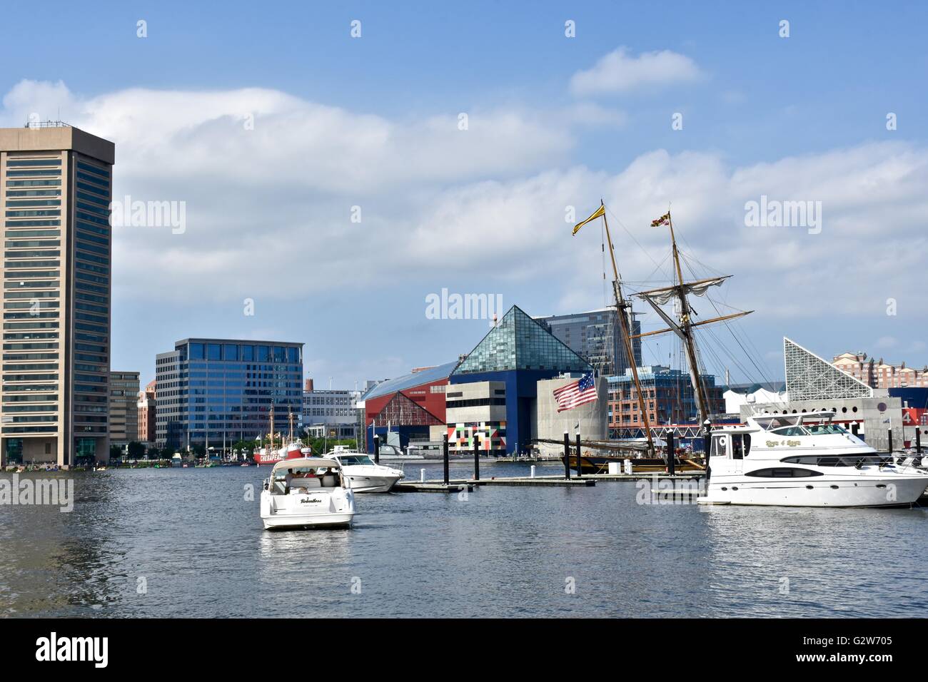 The beautiful architecture and landscape of the Baltimore inner harbor ...