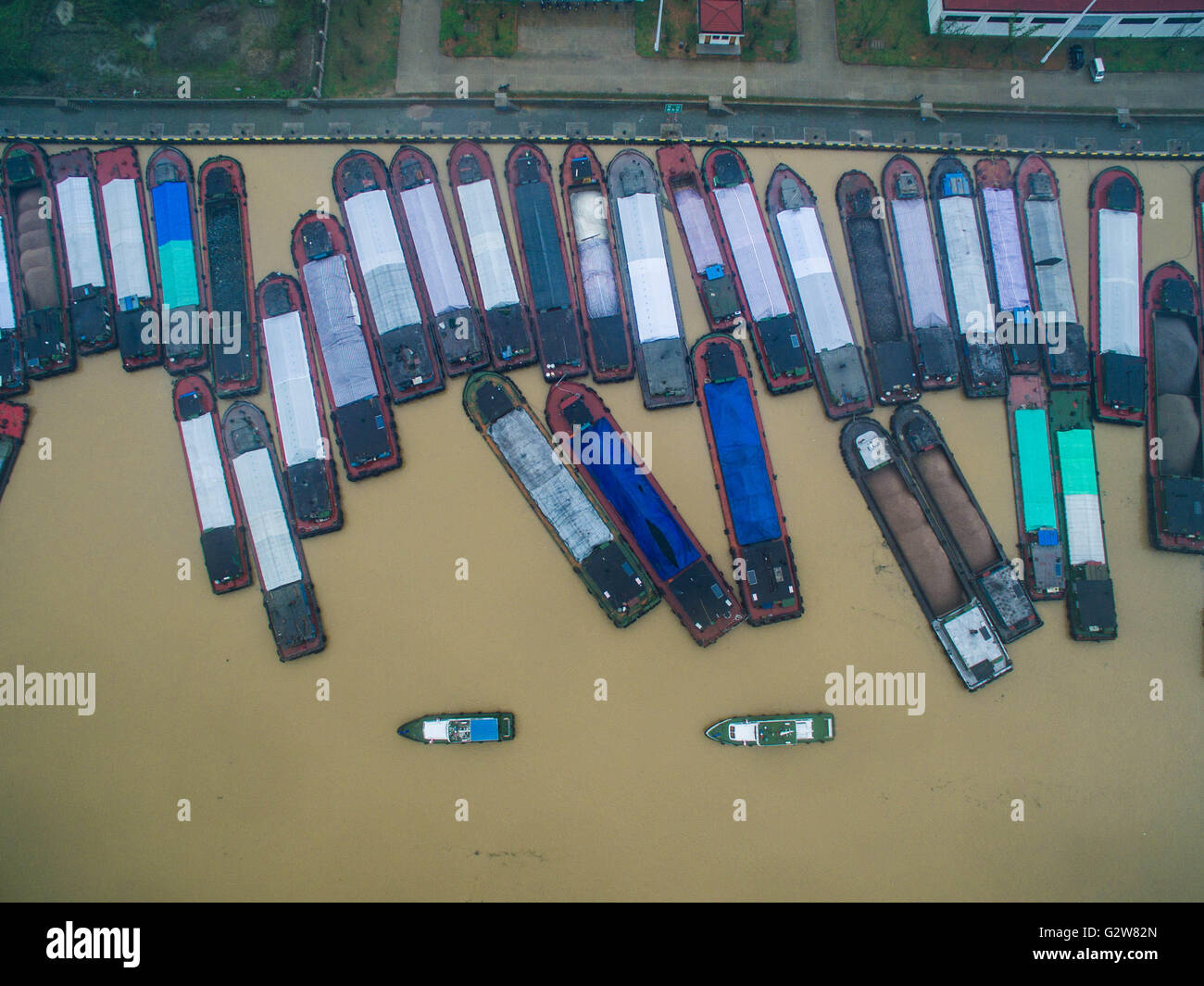 Stranded cargo ships hi-res stock photography and images - Alamy