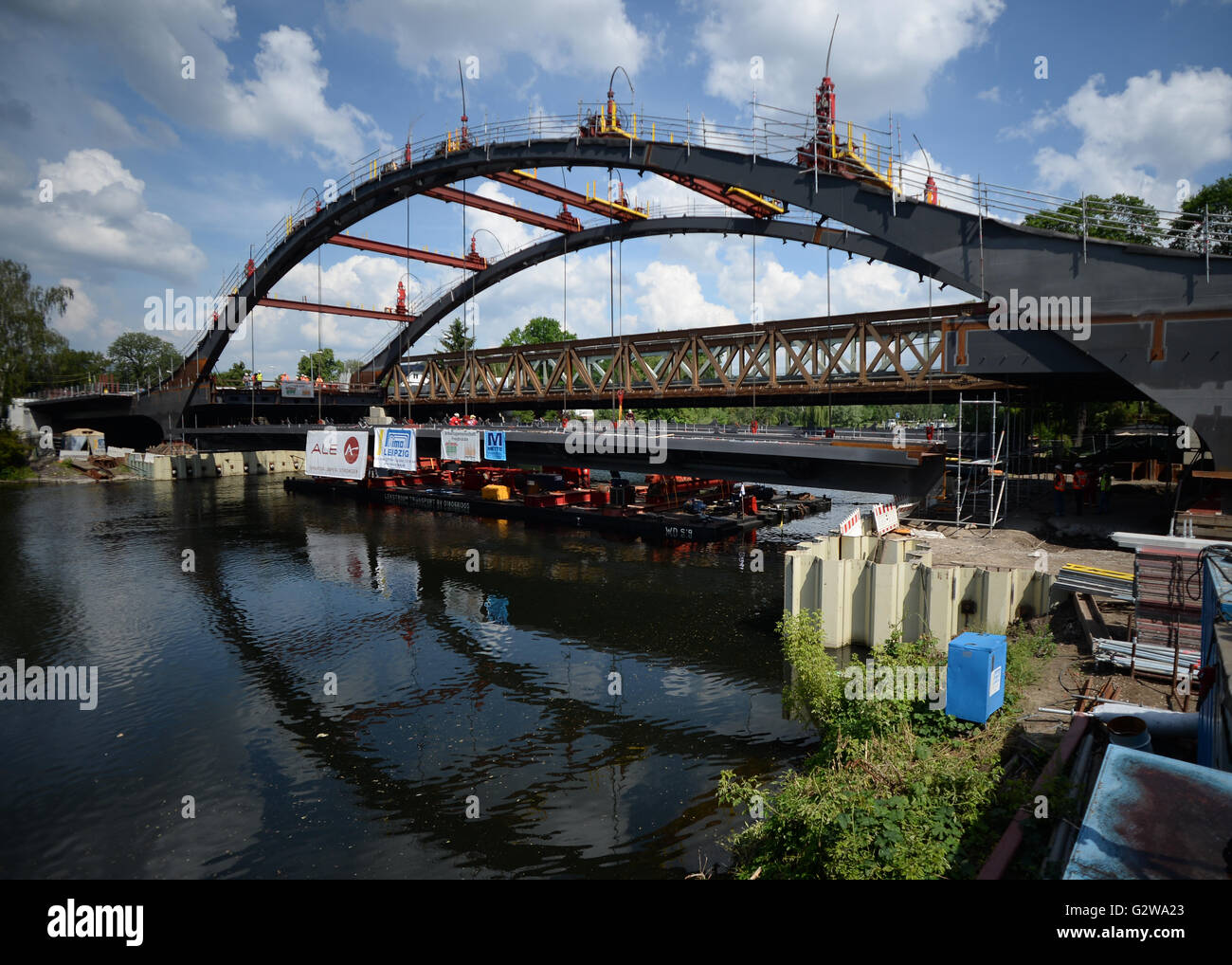 Berlin, Germany. 3rd June, 2016. The last major steel element for the ...