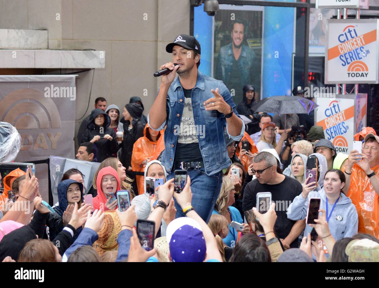 New York, NY, USA. 3rd June, 2016. Luke Bryan on stage for NBC Today ...