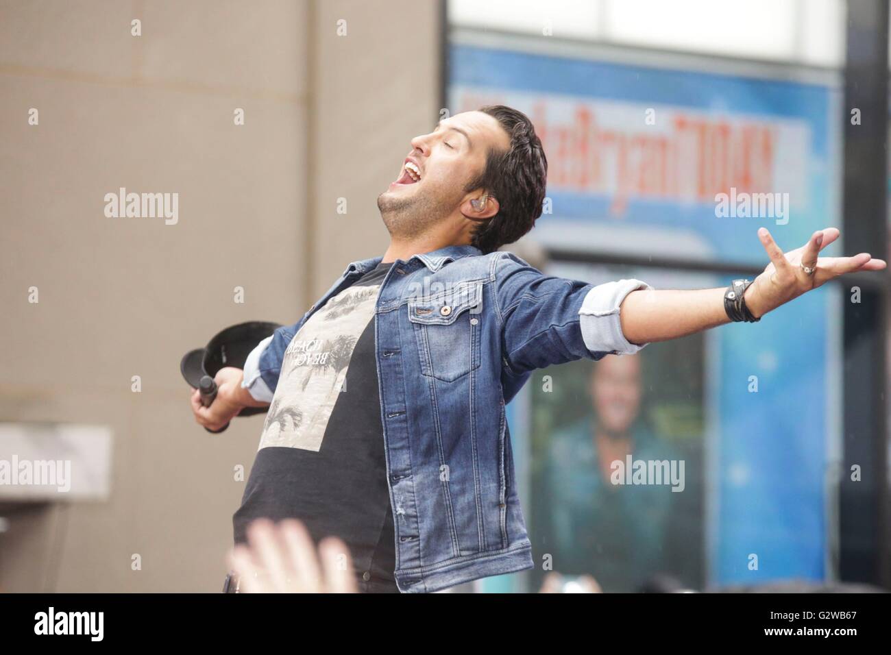 New York, NY, USA. 3rd June, 2016. Luke Bryan on stage for NBC Today ...