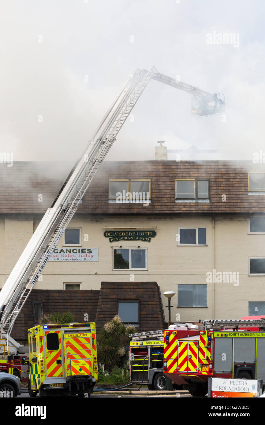 Putting out fire hi-res stock photography and images - Alamy