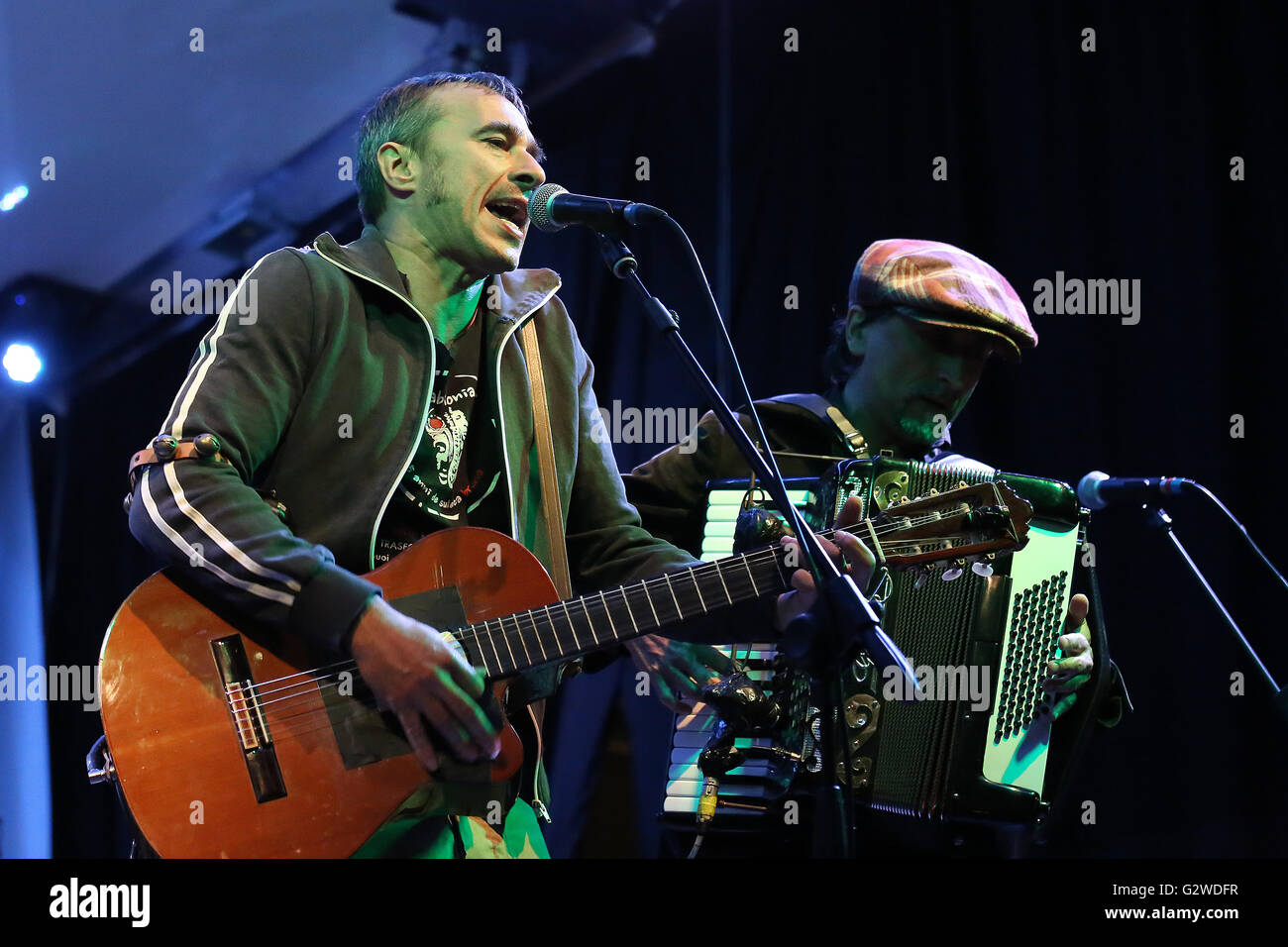 Carta mau hi-res stock photography and images - Alamy