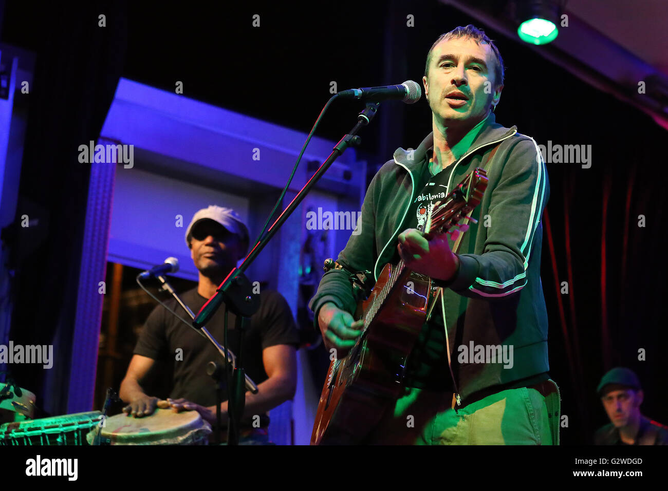 Carta mau hi-res stock photography and images - Alamy