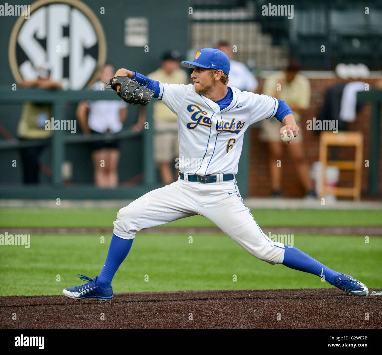June 3, 2016 - Justin Kelly #6 pitching during the Division 1 Baseball ...