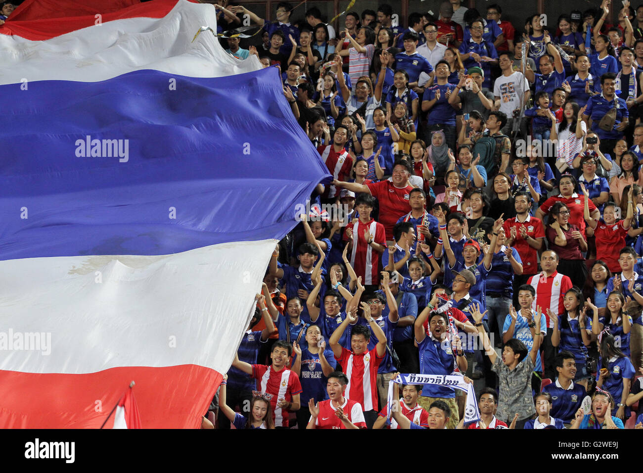 Bangkok, Thailand. 03rd June, 2016. Supporters cheer for Thailand ...