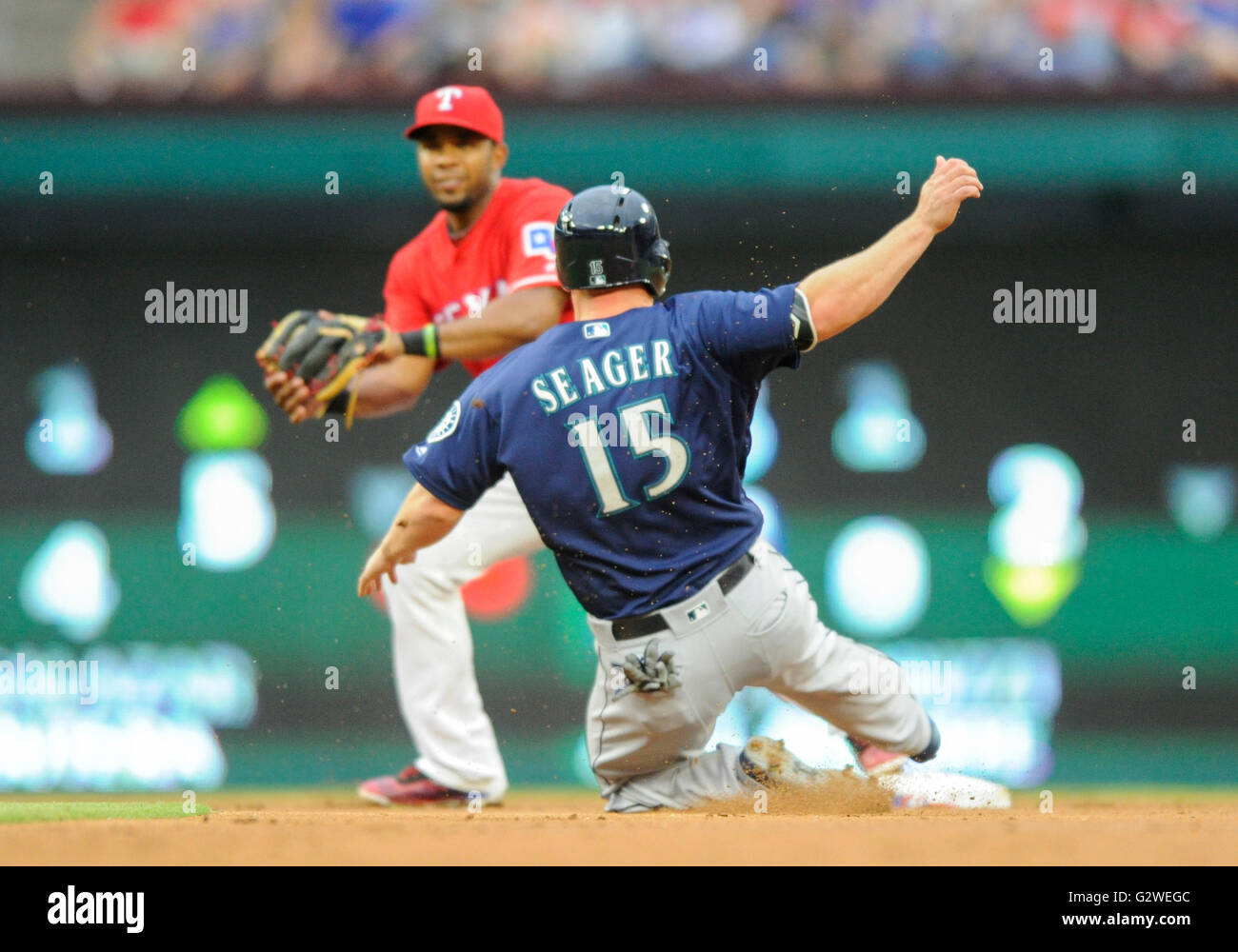 June 3, 2016: Seattle Mariners third baseman Kyle Seager #15 is forced ...
