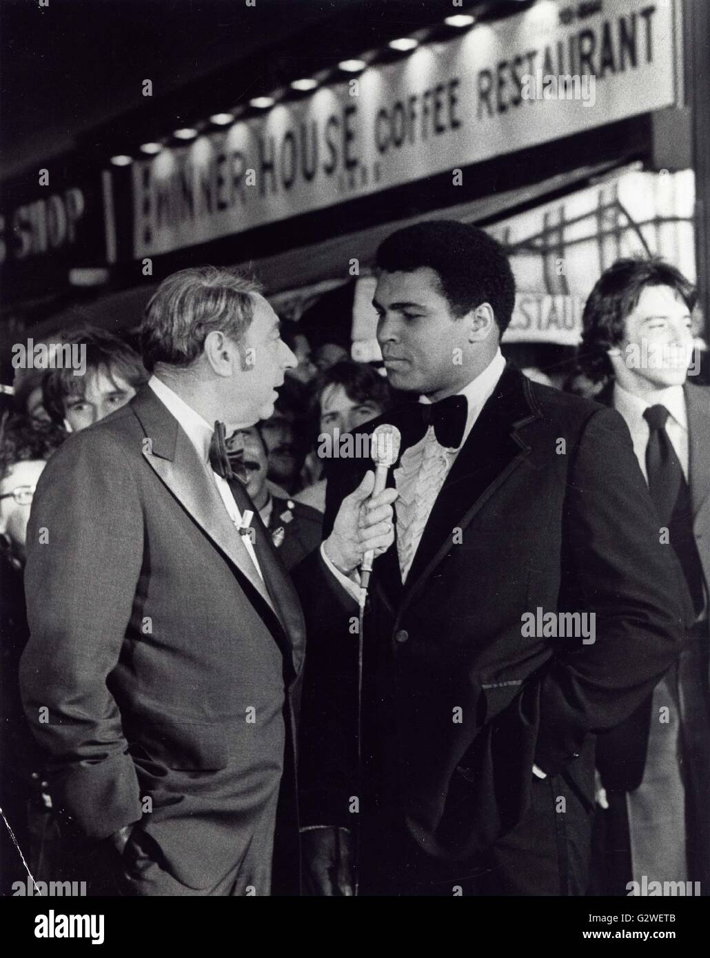 Cossell hi-res stock photography and images - Alamy