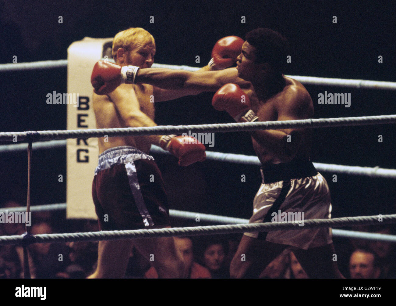 Richard dunn boxer hi-res stock photography and images - Alamy