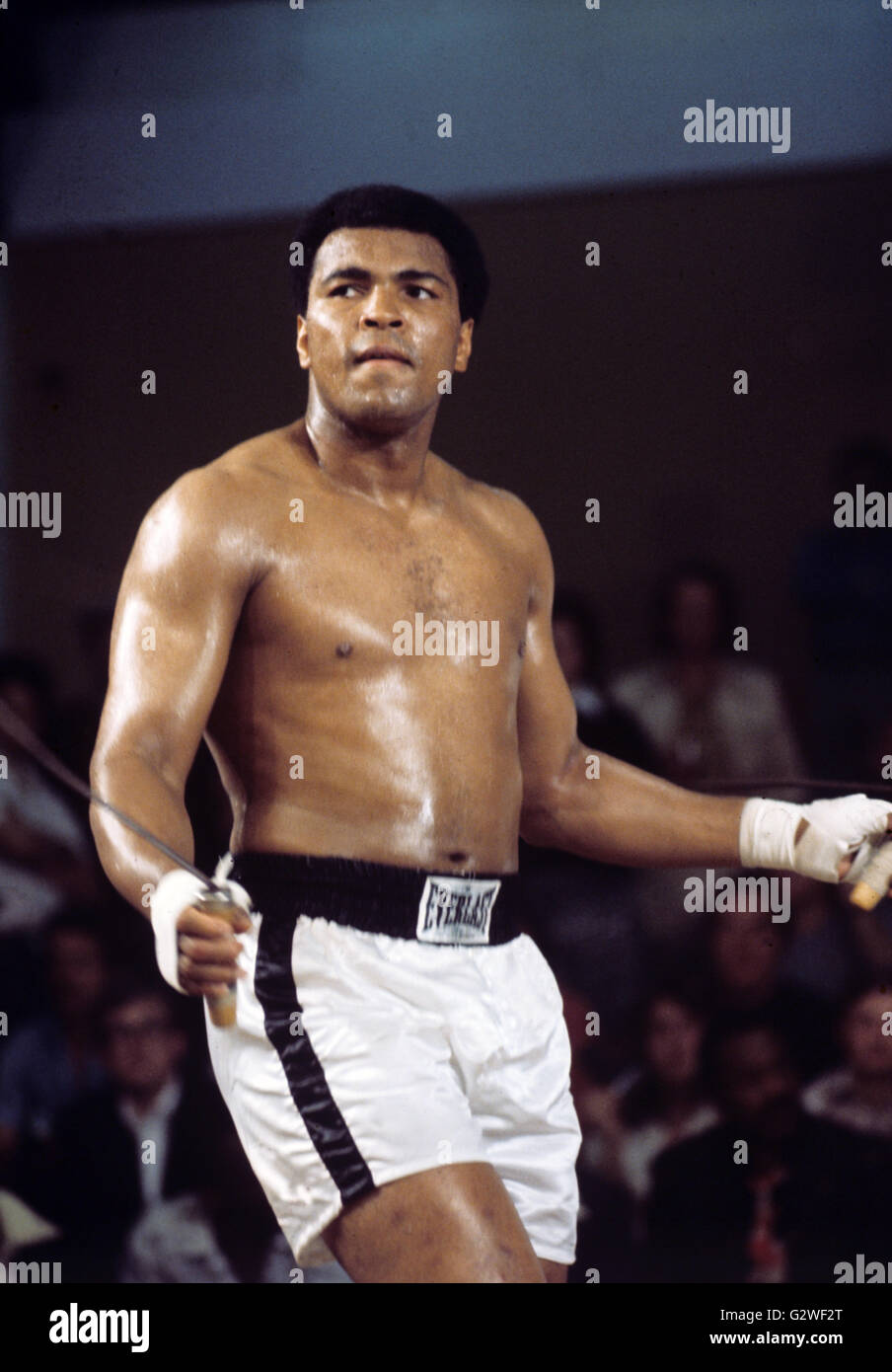 Muhammad Ali in the training prior to the heavyweight-championchip ...