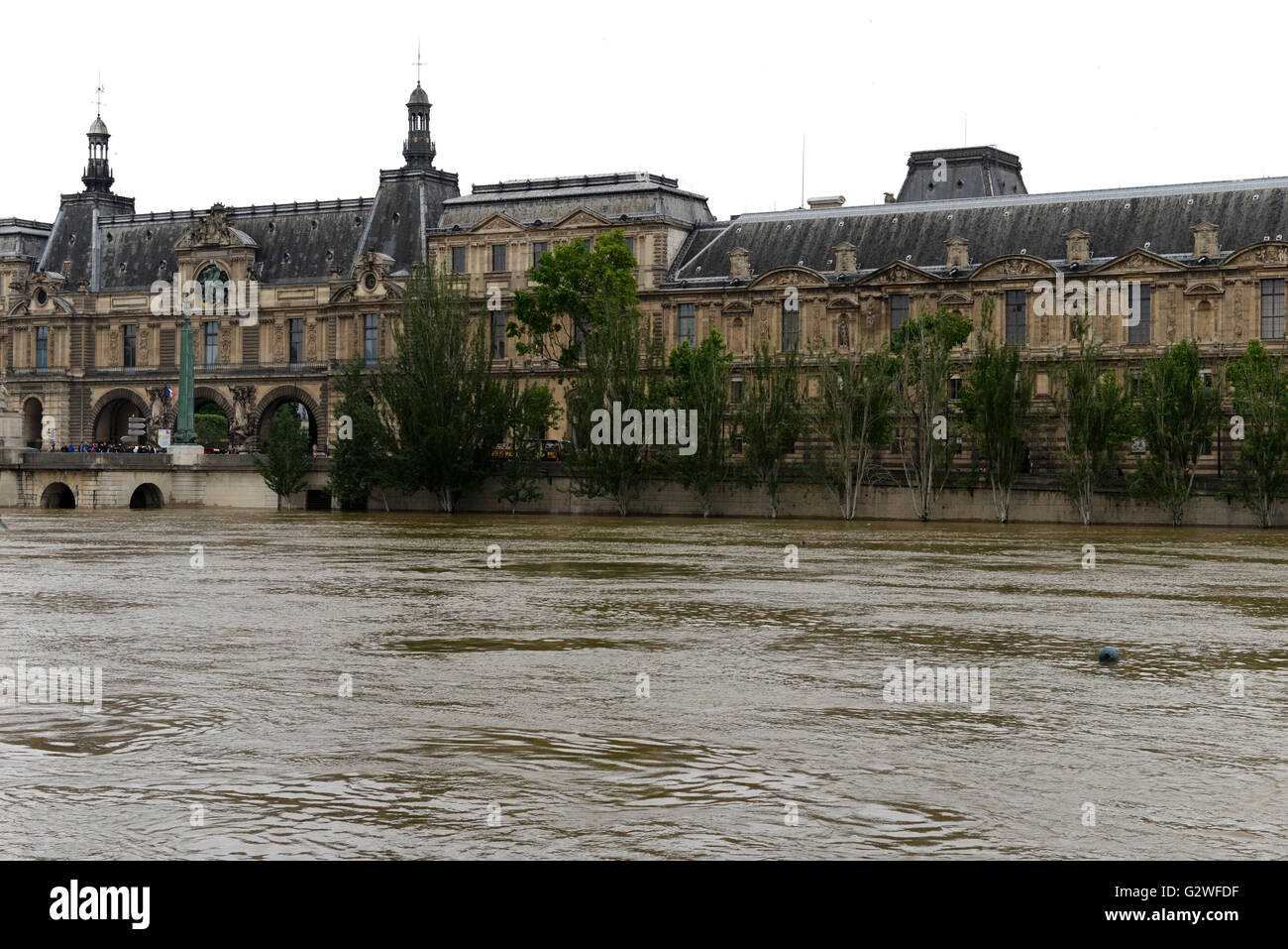 Flooding the louvre hi-res stock photography and images - Alamy