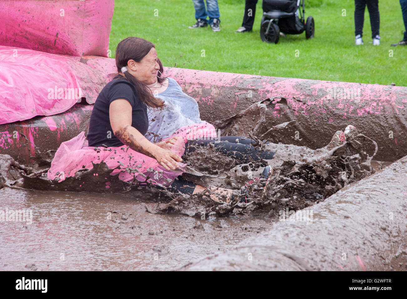 Abington Park, Northampton, U.K. 4th June 20126. Cancer Research, Race ...