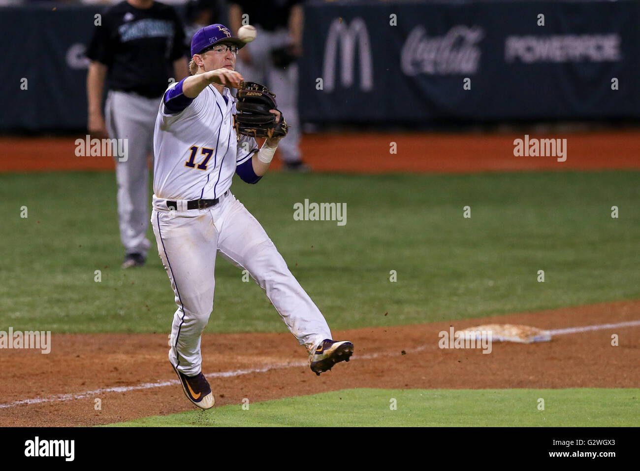 Baton Rouge, LA, USA. 03rd June, 2016. LSU Tigers infielder Chris Reid ...