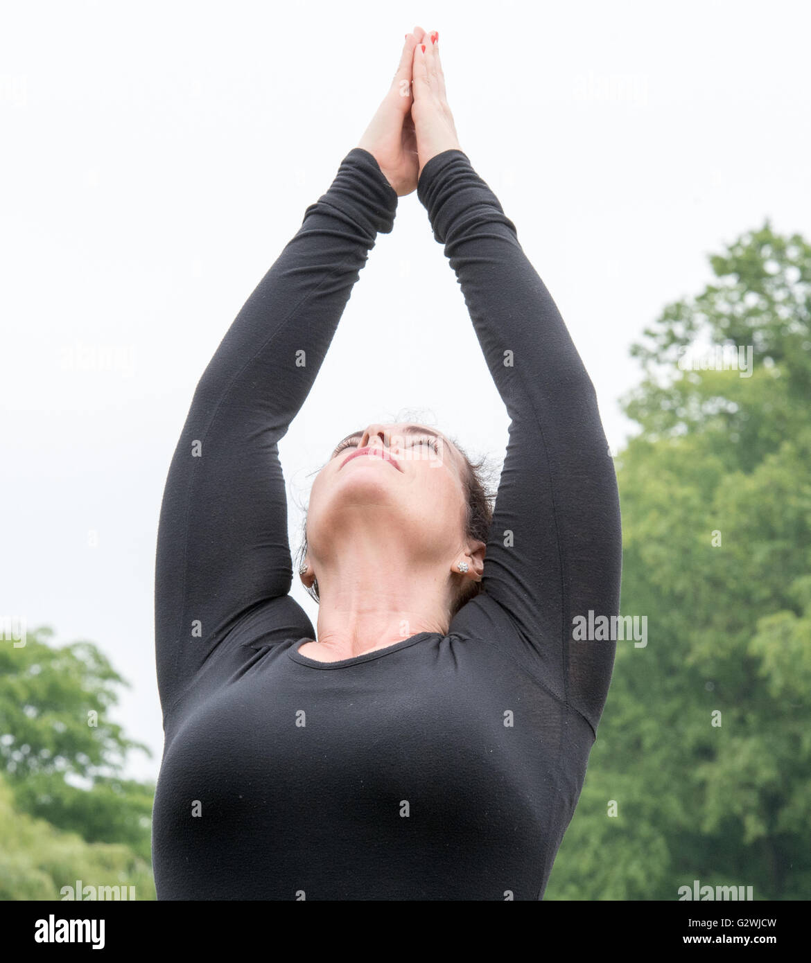 Sun salutations hi-res stock photography and images - Alamy