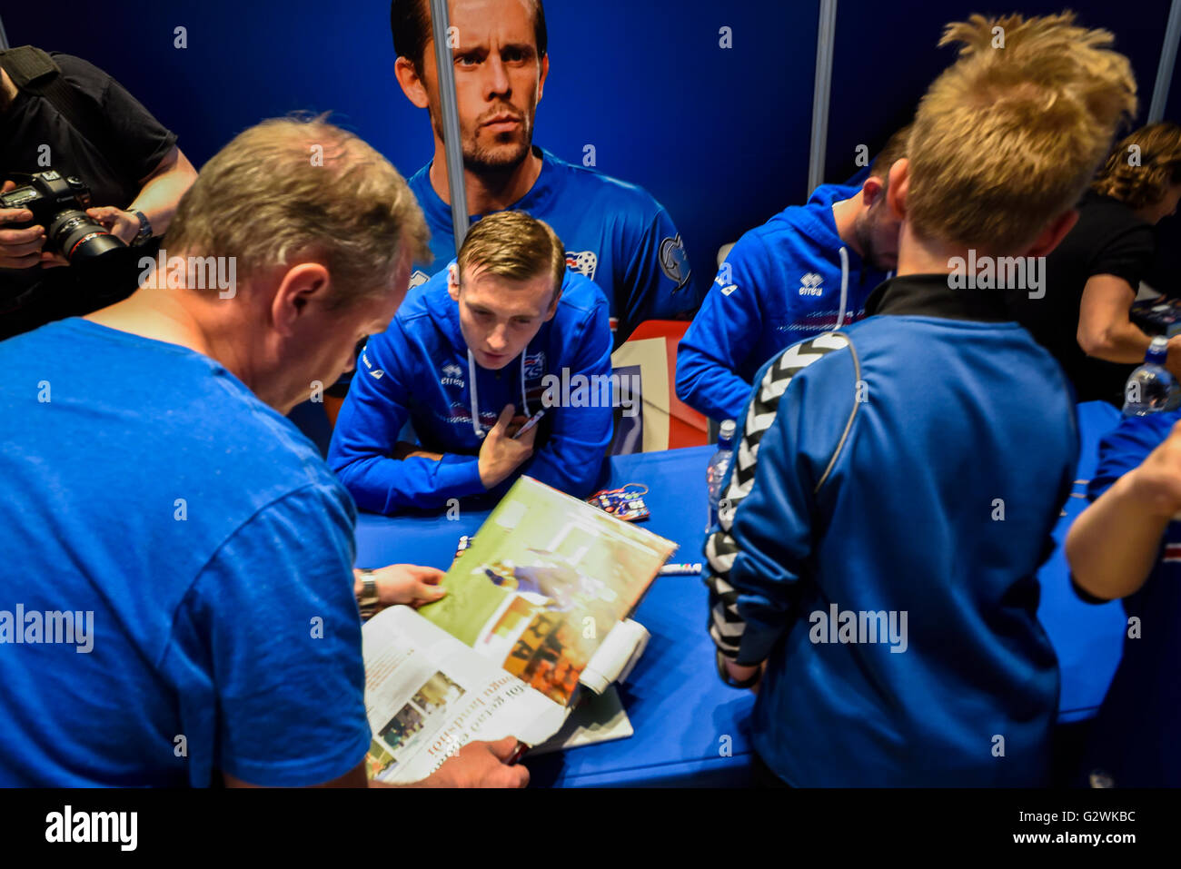Football headshots portrait hi-res stock photography and images - Alamy