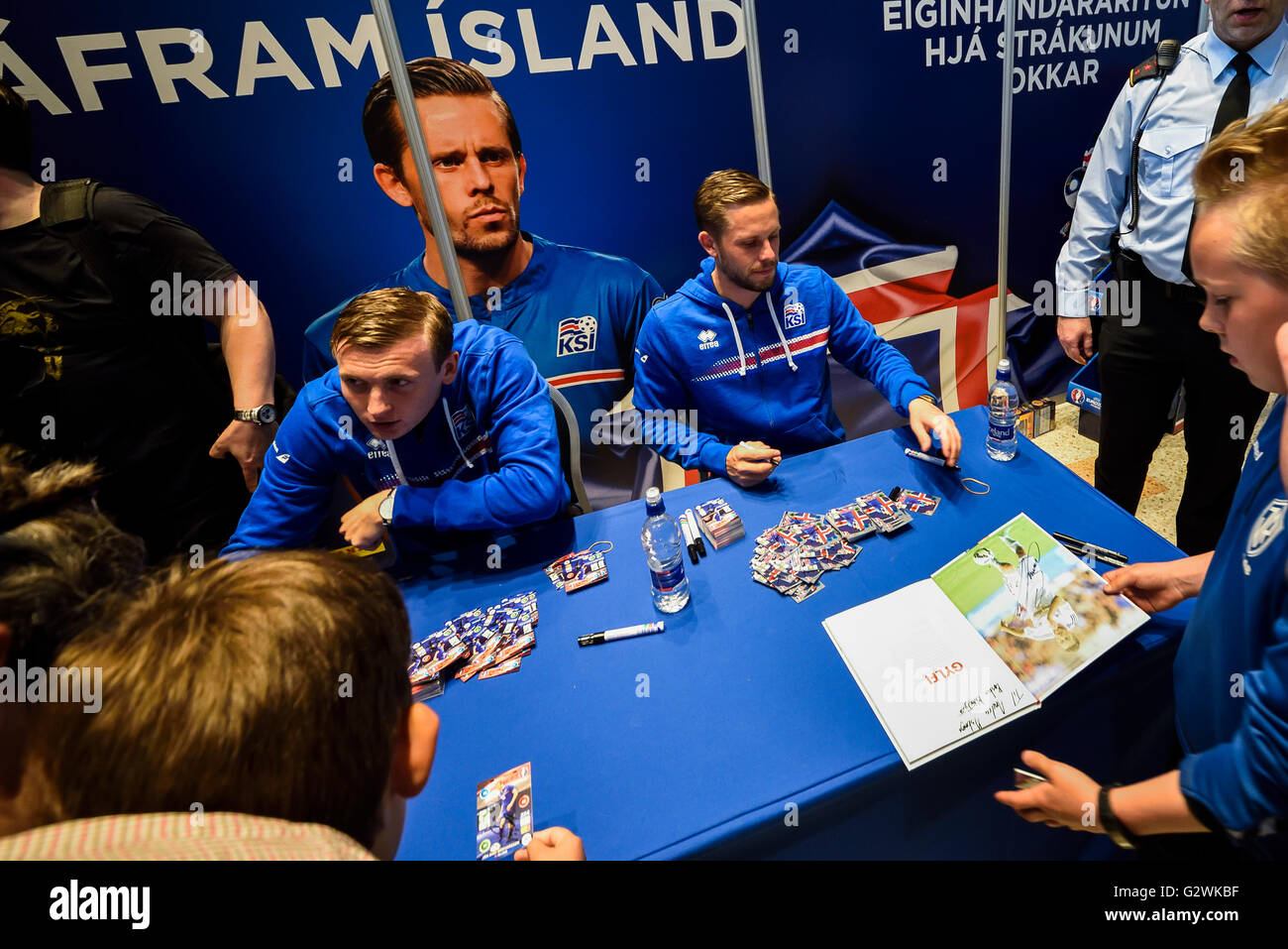 Signing football hi-res stock photography and images - Alamy