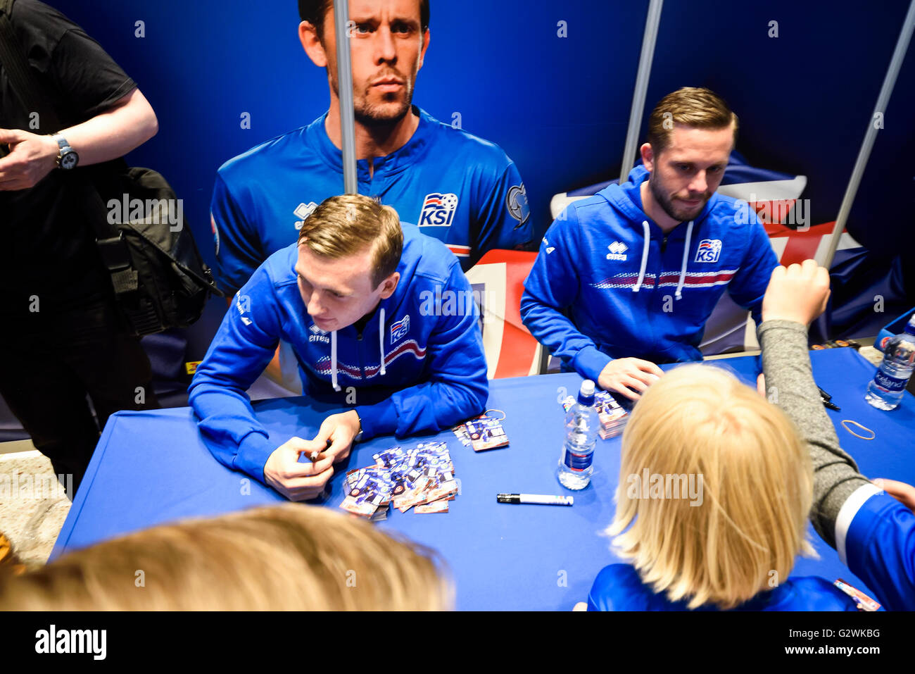 Football headshots portrait hi-res stock photography and images - Alamy
