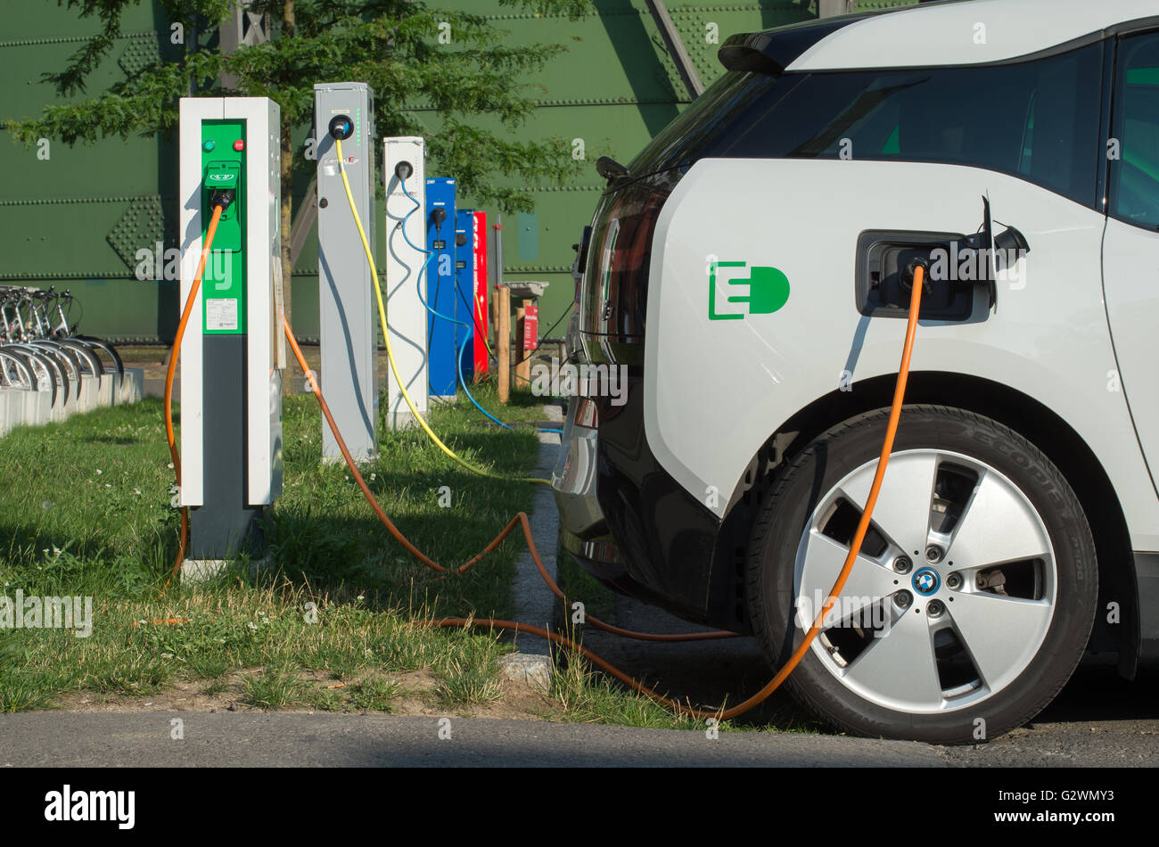 Berlin, Germany, electric vehicle at e-filling station Stock Photo - Alamy