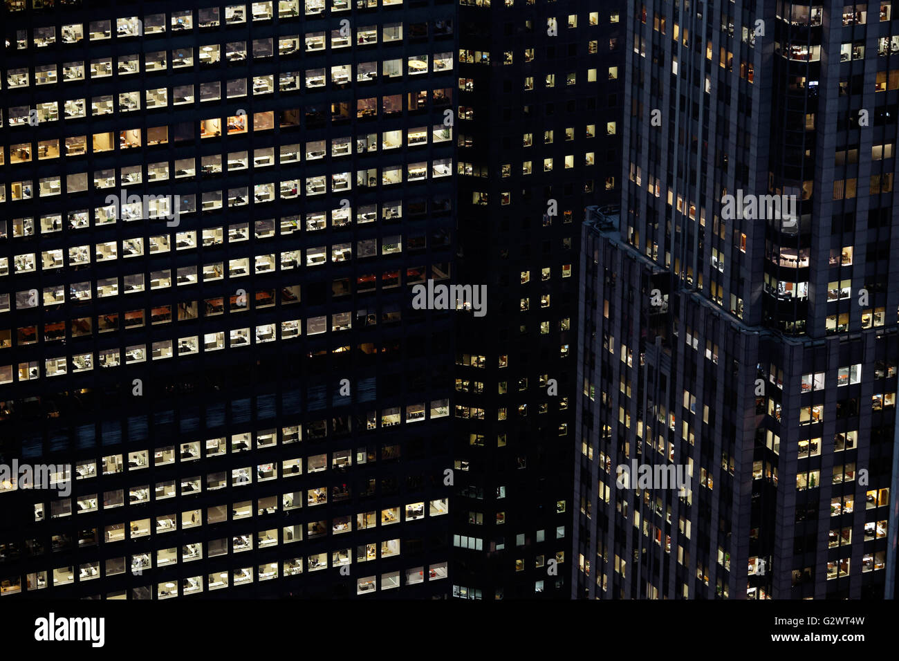 Skyscraper with lighted windows hi-res stock photography and images - Alamy