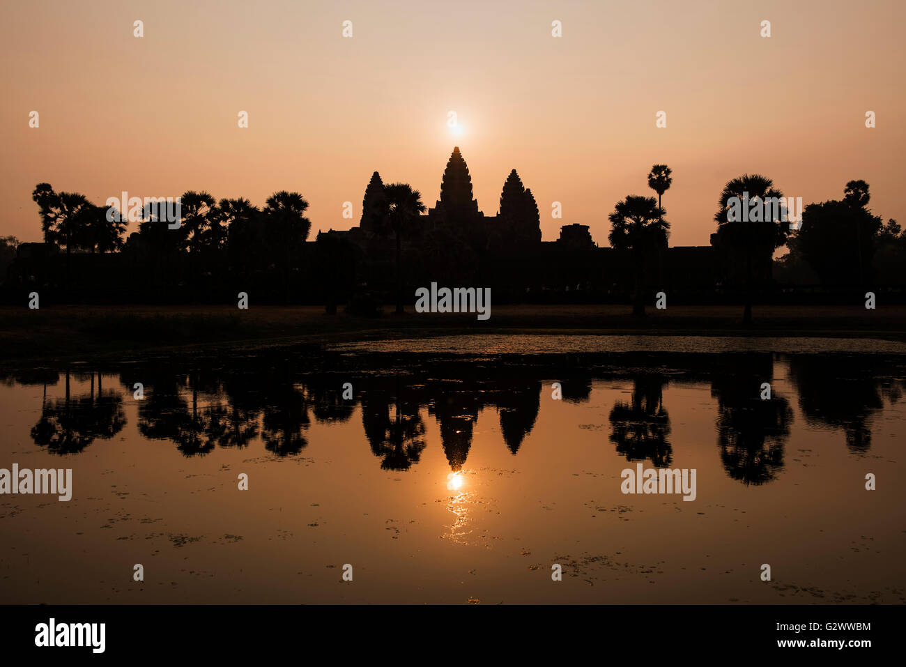 Sunrise reflection at Angkor Wat Stock Photo - Alamy