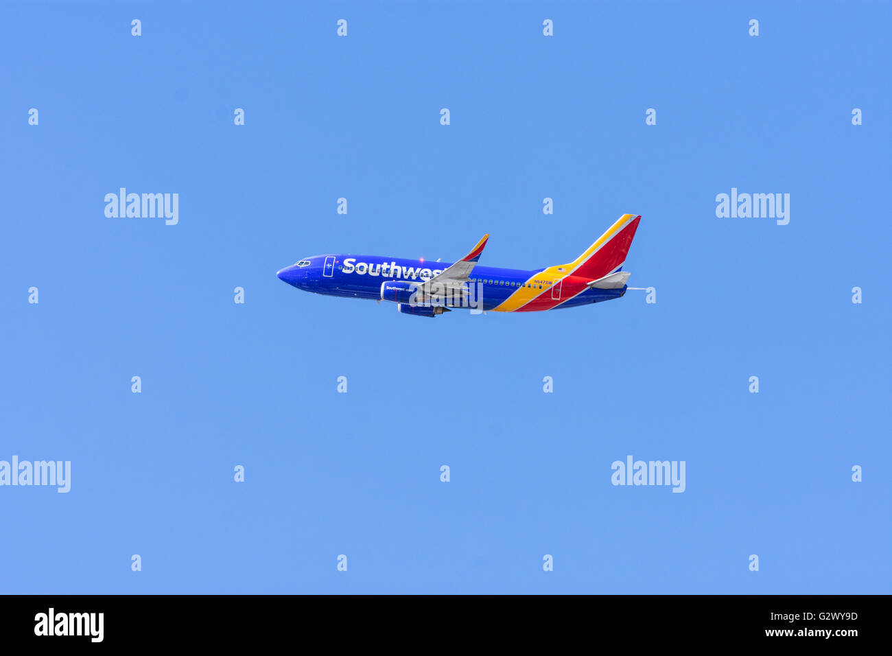 Side view of a Southwest Airlines Boeing 737 plane in flight Stock ...