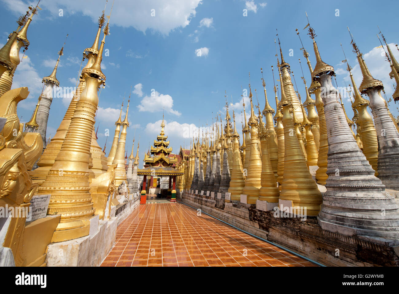 Gilded stupas of Shwe Indein Pagoda, Indein, Inle Lake, Myanmar Stock ...