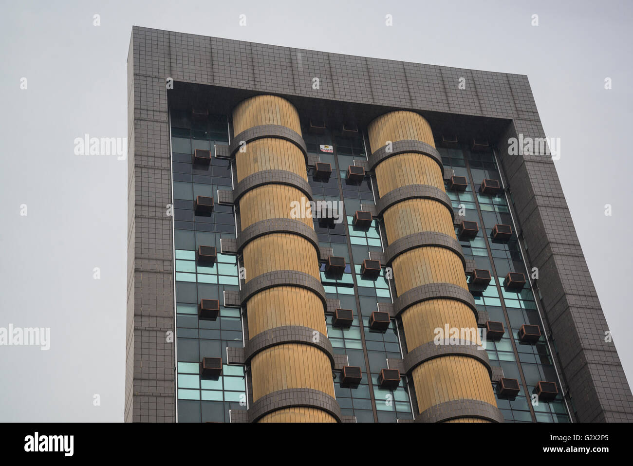 High rise building architecture hi-res stock photography and images - Alamy