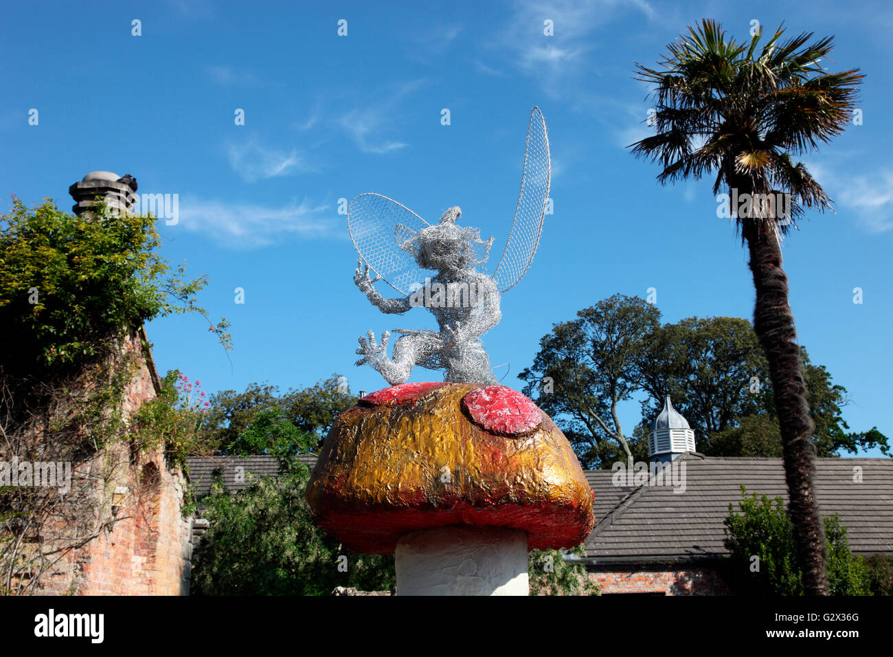 Irish fairy hi-res stock photography and images - Alamy