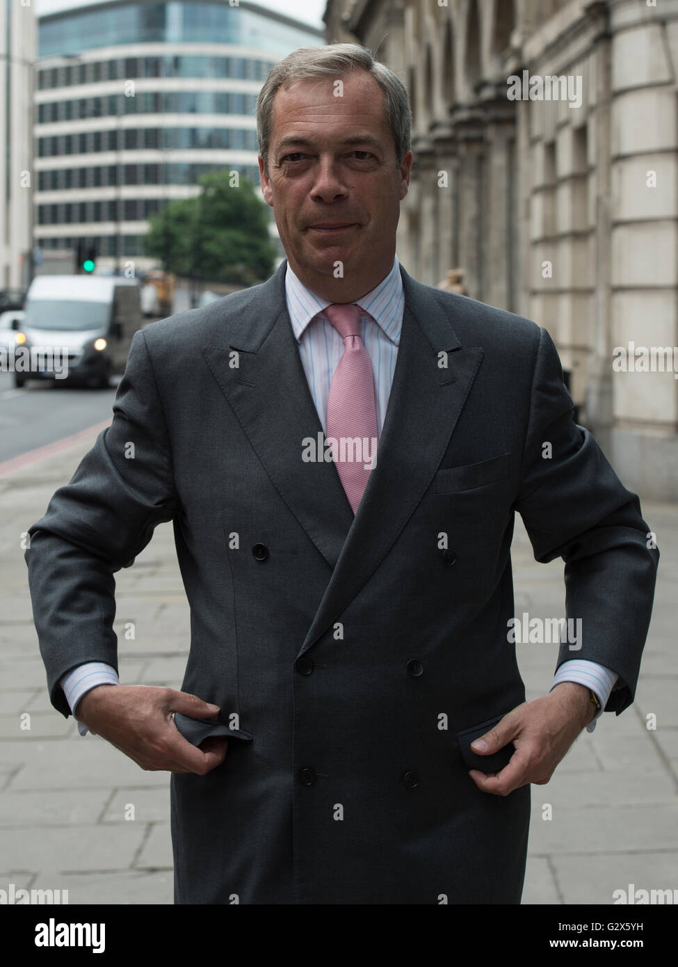 Express debate about eu hi-res stock photography and images - Alamy