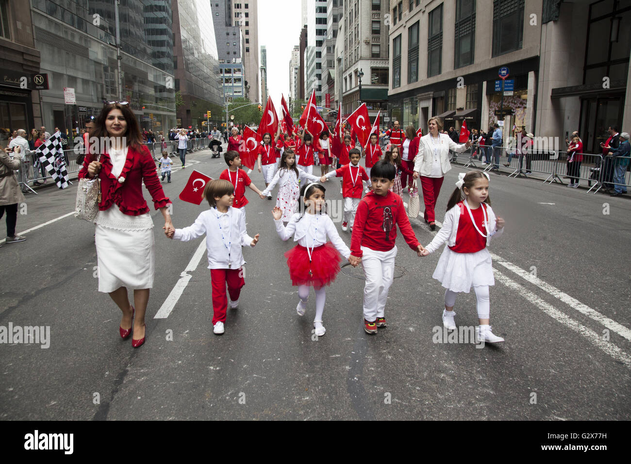 Proud Turkish Americans march in and watch the Turkish Parade in NYC ...