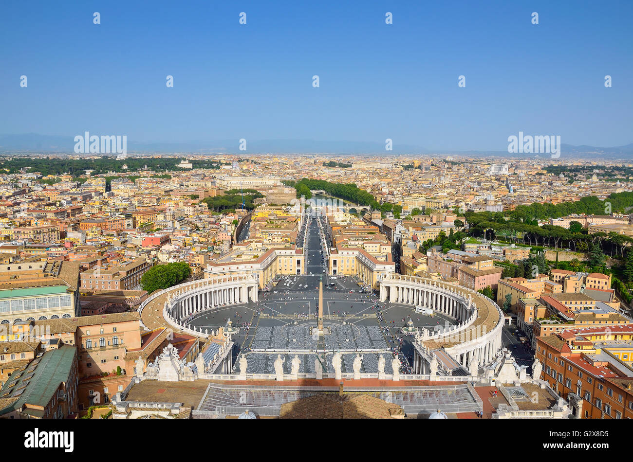 Panorama view of the famous Saint Peter's Square in Vatican and aerial ...