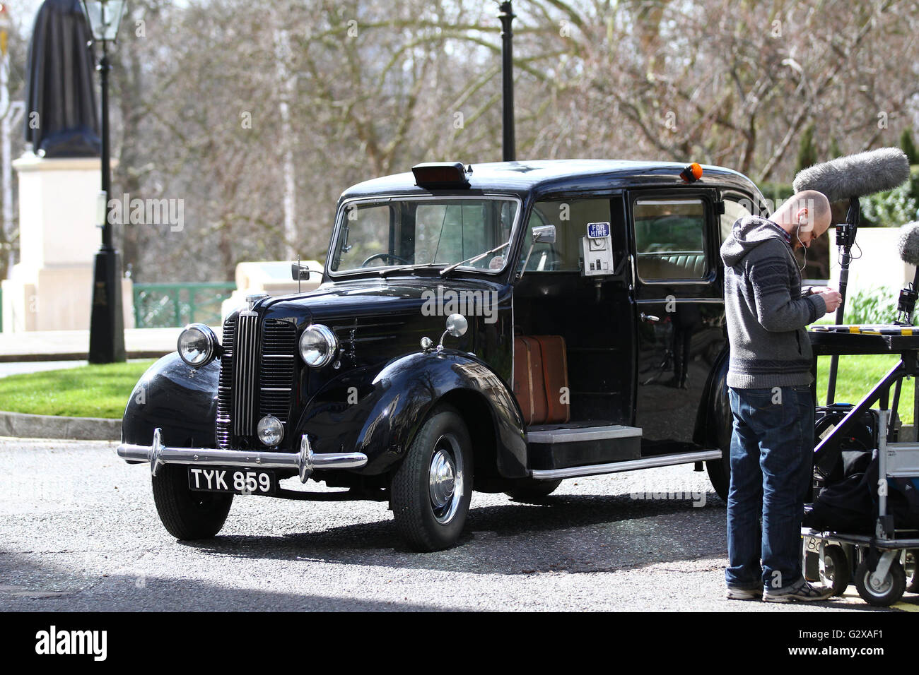 Endless night tv movie filming on location in london hi-res stock ...