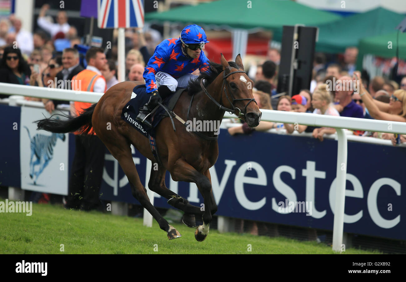 Epsom Icon ridden by Silvestre de Sousa on the way to winning The ...