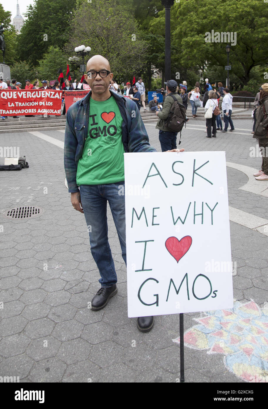 Pro GMO demonstrator at Union Square in New York City Stock Photo - Alamy