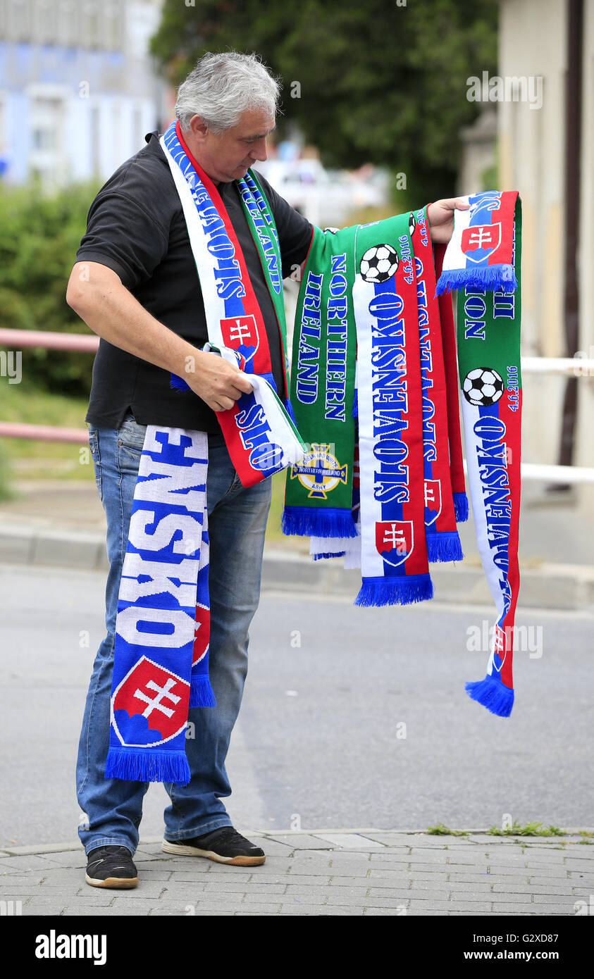 See pa story soccer slovakia hi-res stock photography and images - Alamy