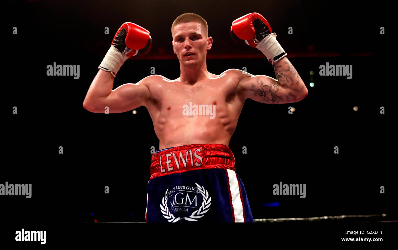 Steven Lewis celebrates victory over Marek Laskowski at the Echo Arena ...