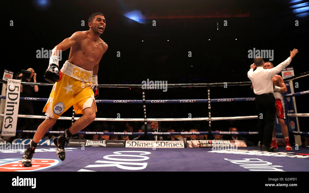 Karim Guerfi celebrates victory over Ryan Farrag at the Echo Arena ...