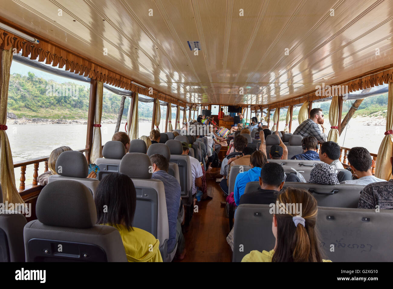 Slow boat hi-res stock photography and images - Alamy