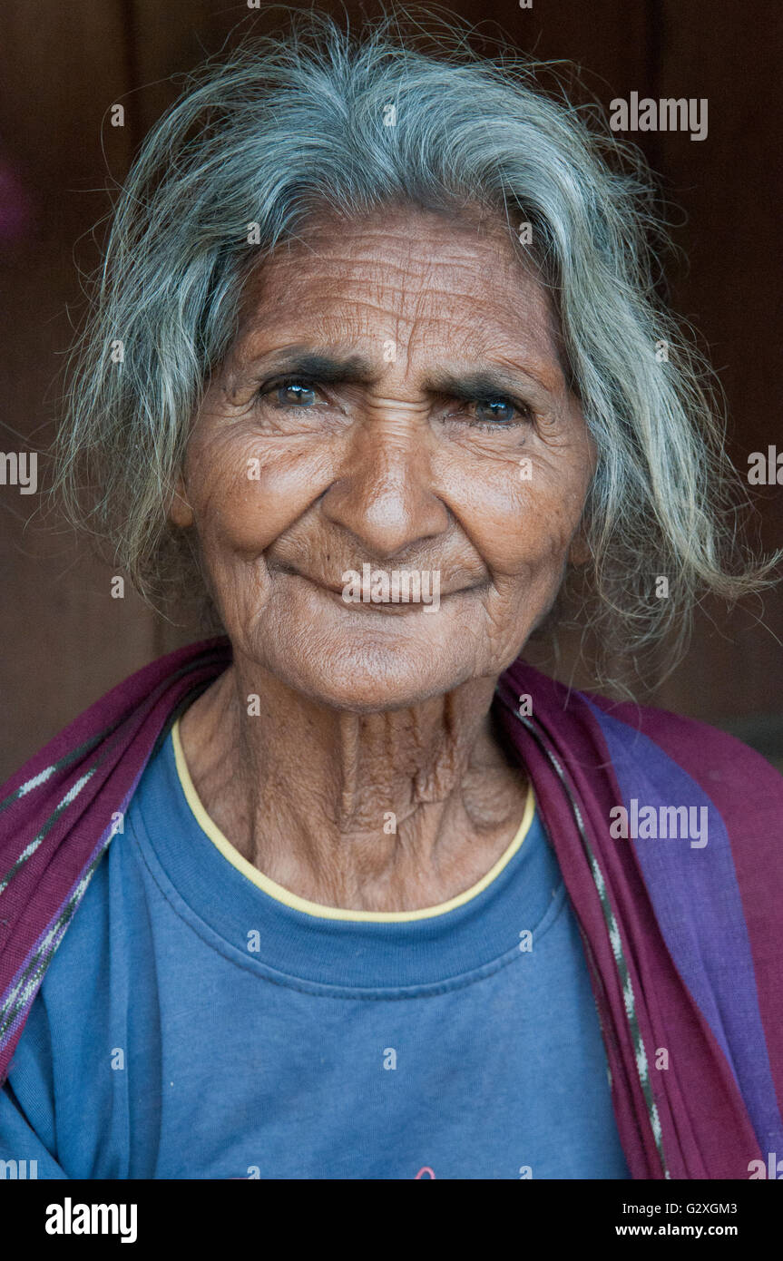 Luba tribe hi-res stock photography and images - Alamy