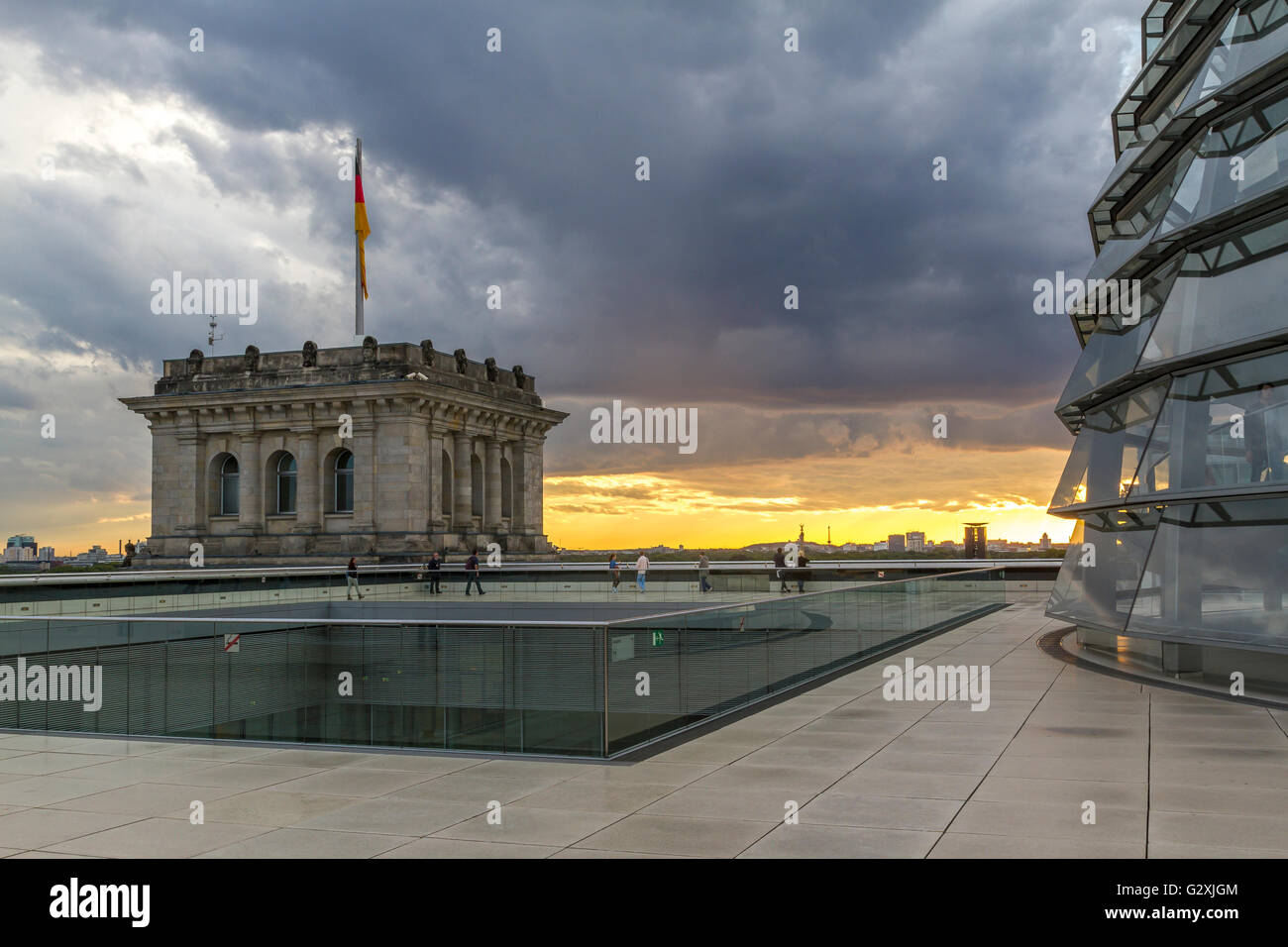 Houses of parliament roof hi-res stock photography and images - Alamy