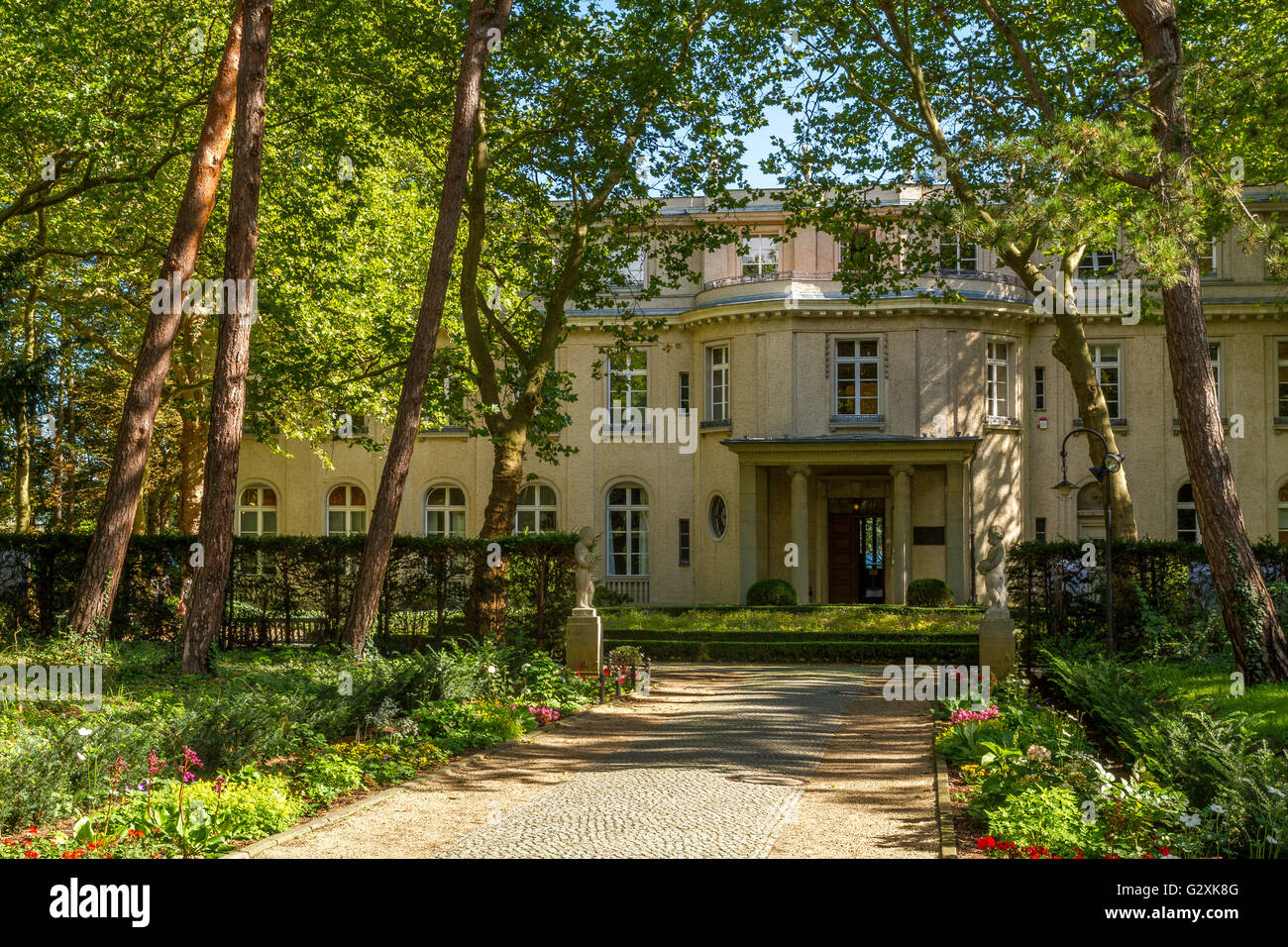 The wannsee conference villa High Resolution Stock Photography and ...
