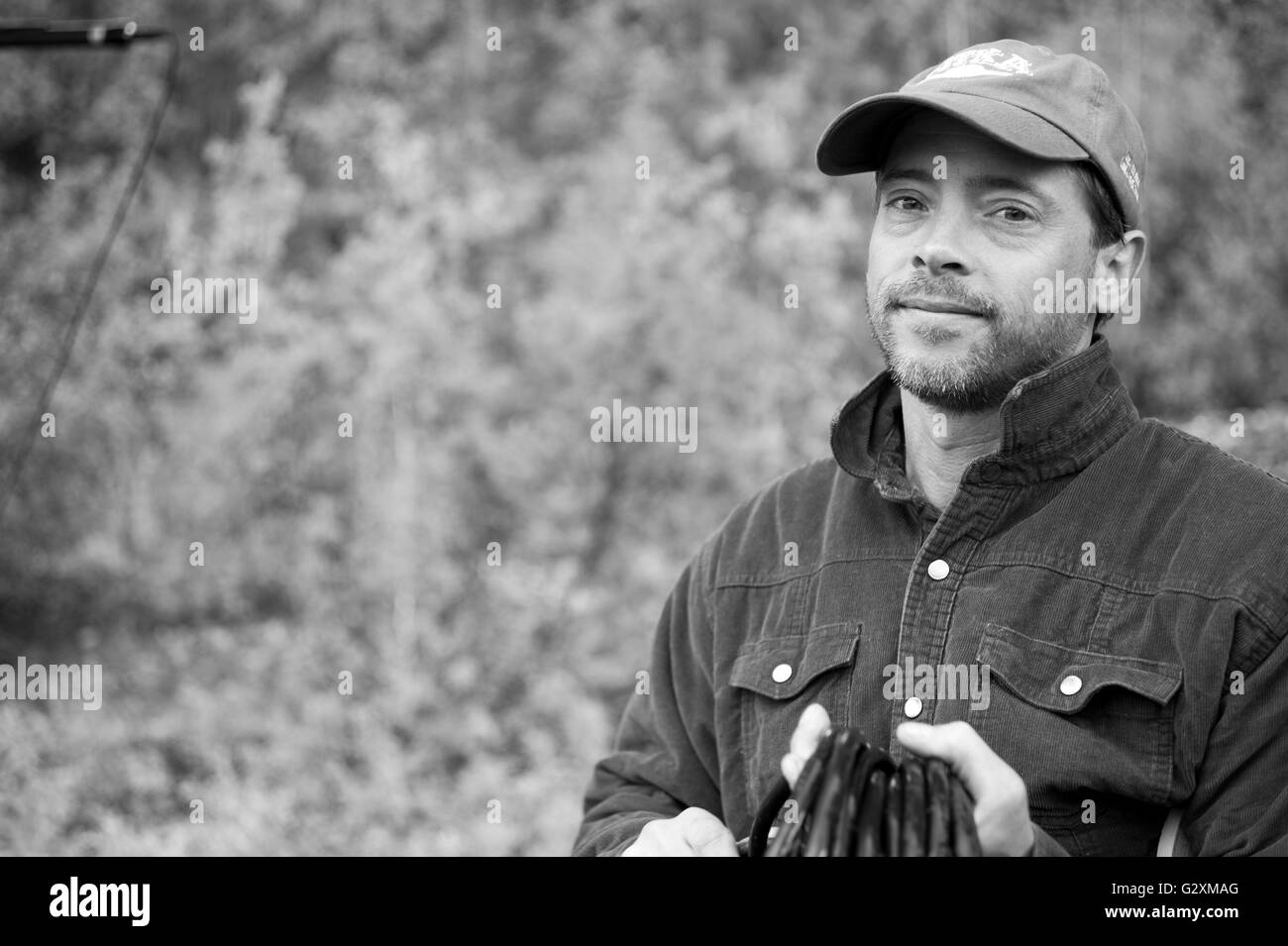 Working with cable hi-res stock photography and images - Alamy