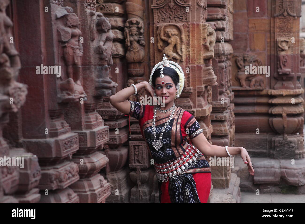 Samabhanga hi-res stock photography and images - Alamy
