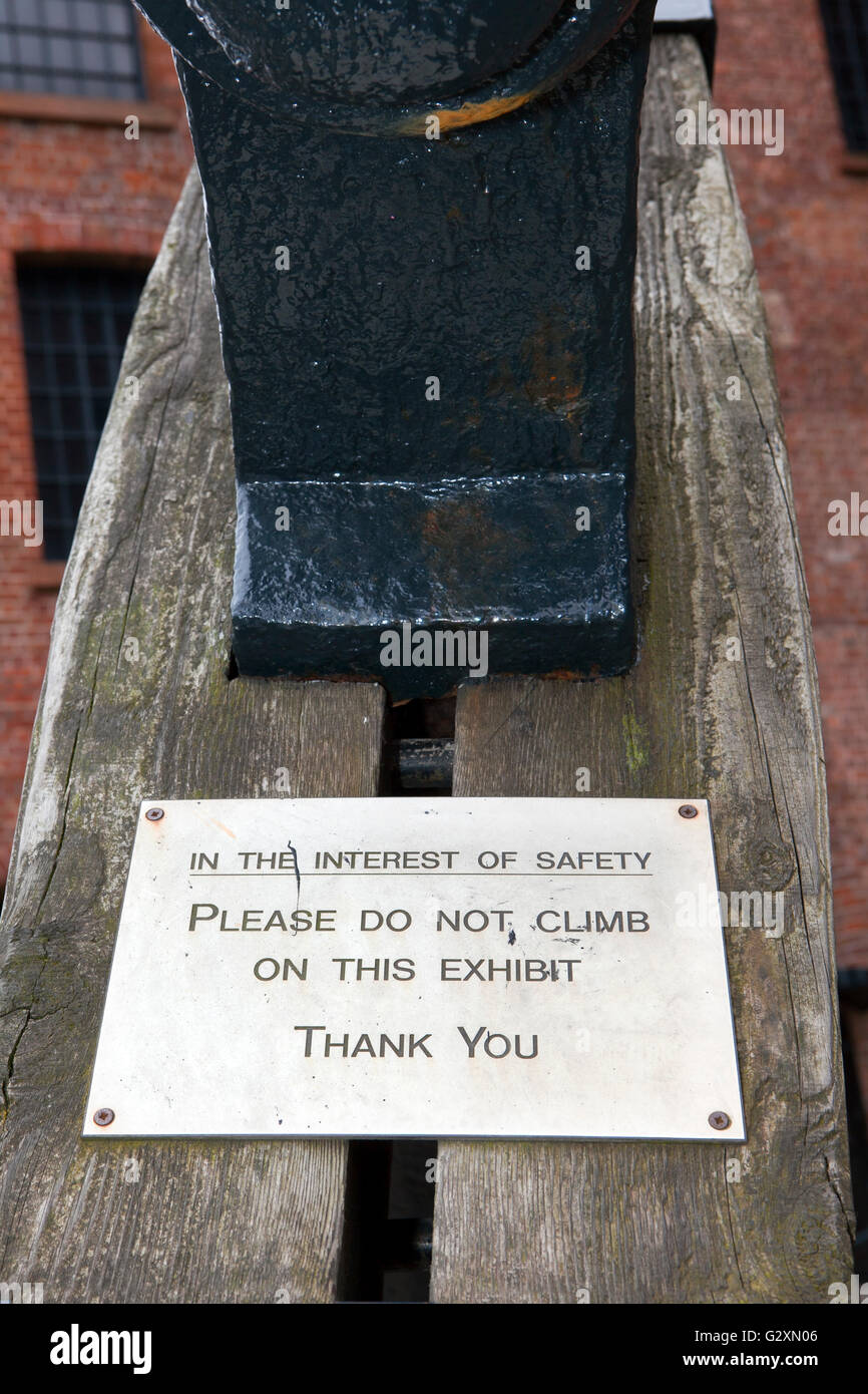 a uk no access restriction restricted park parking warning sign signs ...