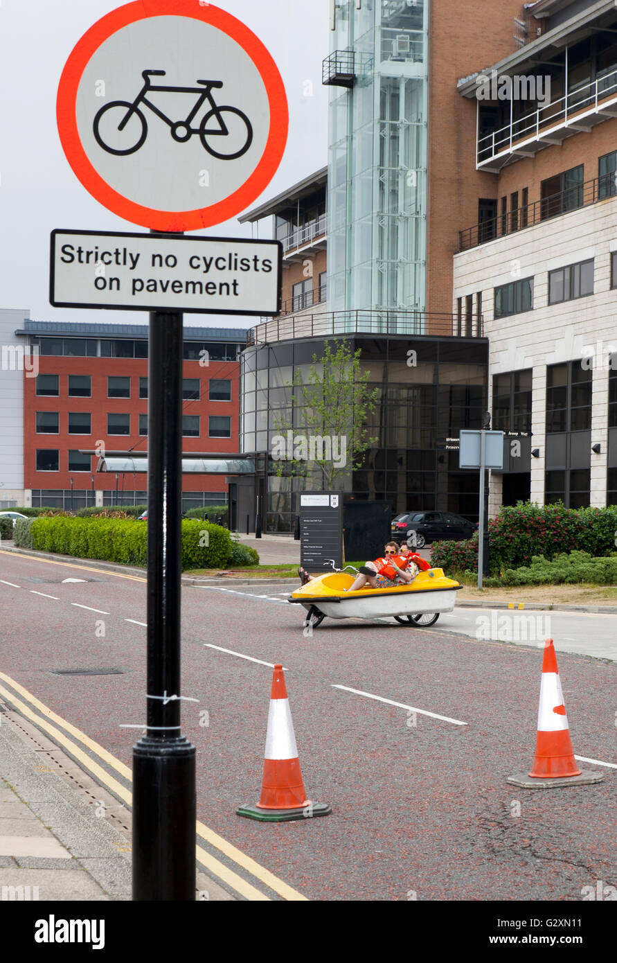 a uk no access restriction restricted park parking warning sign signs ...