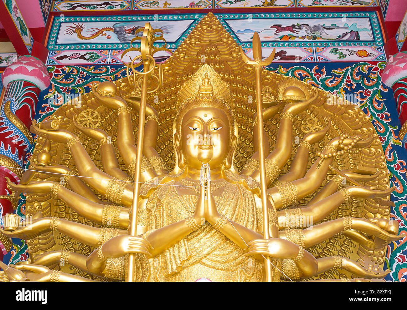 Thousand hand buddha hi-res stock photography and images - Alamy
